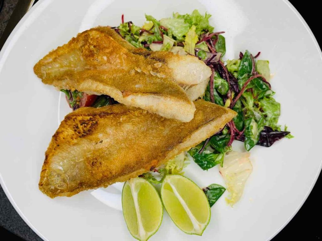 Rotbarschfilet mit Haut gebraten